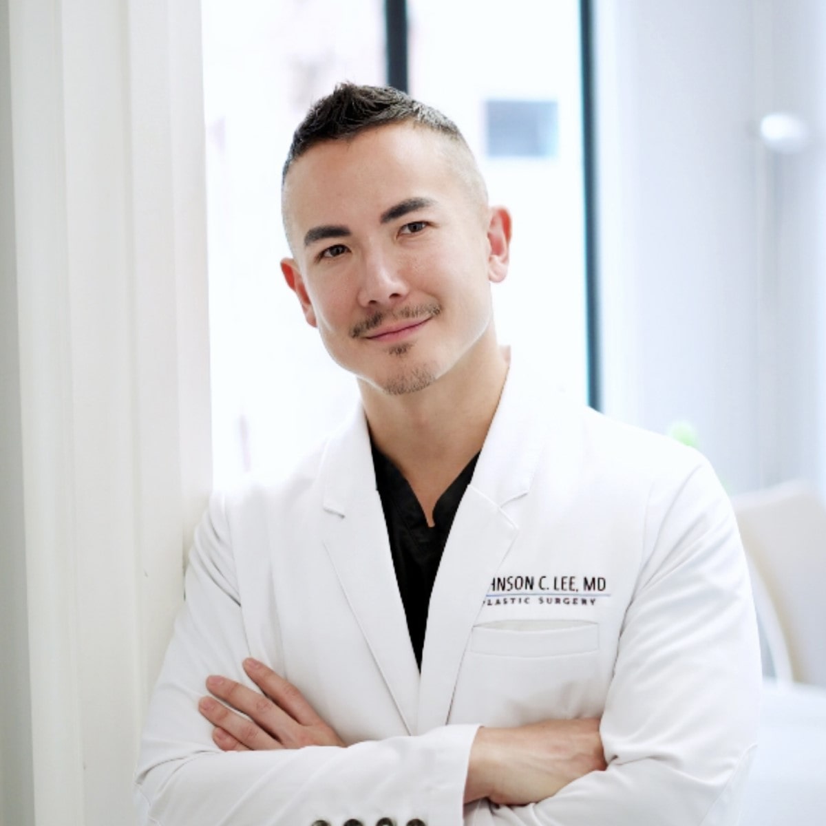 Best Plastic Surgeon Los Angeles, CA | Dr. Johnson Lee
